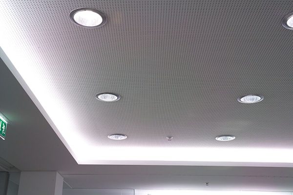 How to improve the acoustics of your music recording studio with ...